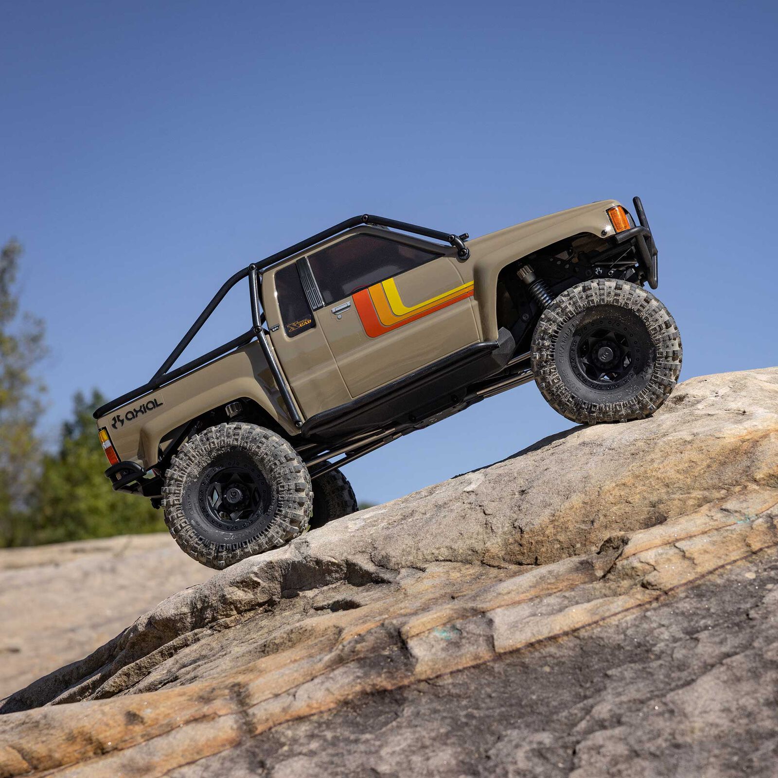1/10 SCX10 III 1987 Toyota SR5 4X4 RTR Brushed Rock Crawler, Tan ...