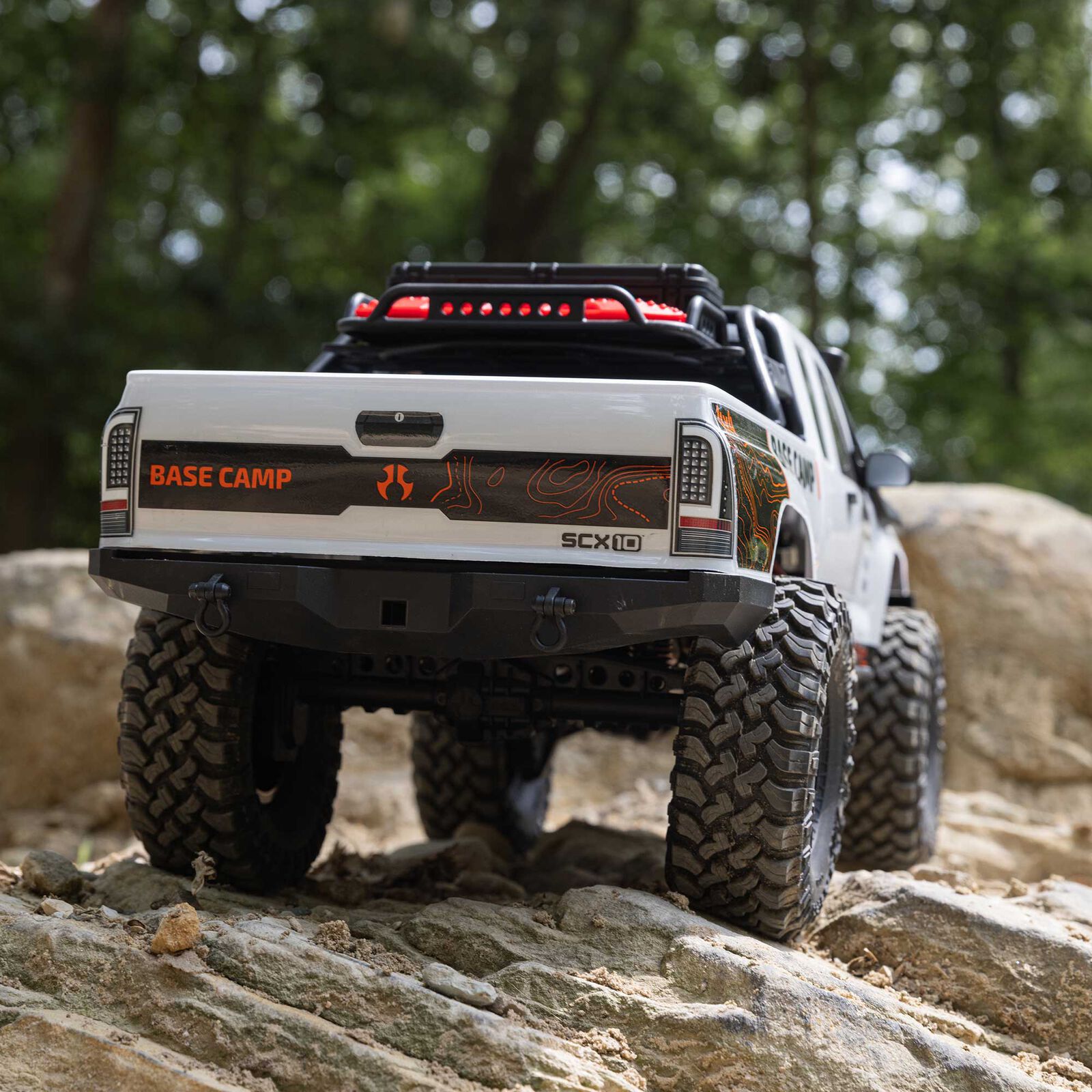 1/10 SCX10 III Base Camp 4X4 RTR Brushed Rock Crawler, White | Axial ...